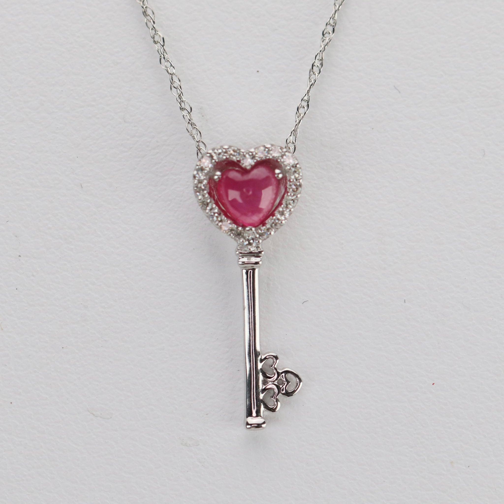 SPECIAL! Dainty Ruby & Diamond key necklace in white gold