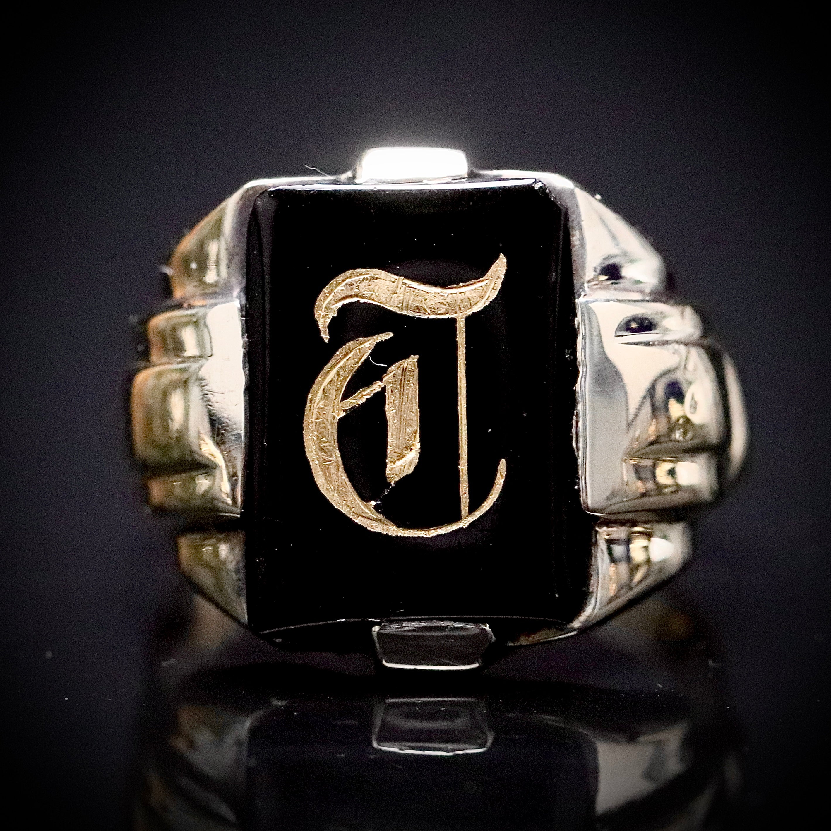 Vintage onyx letter T ring in yellow gold